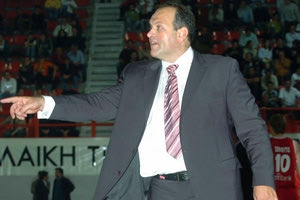 Μανουσέλης: "Να σηκώνεσαι όταν πέφτεις" | SPORT24