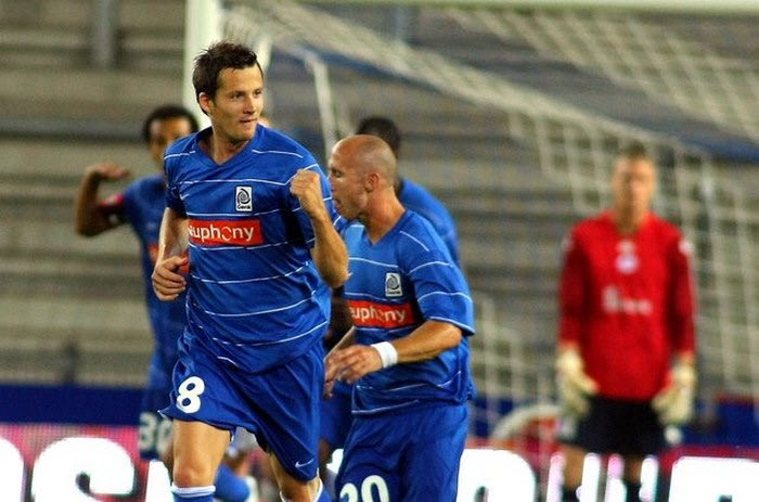 Υπογράφει στη Τζένοα ο Τόζερ | SPORT24