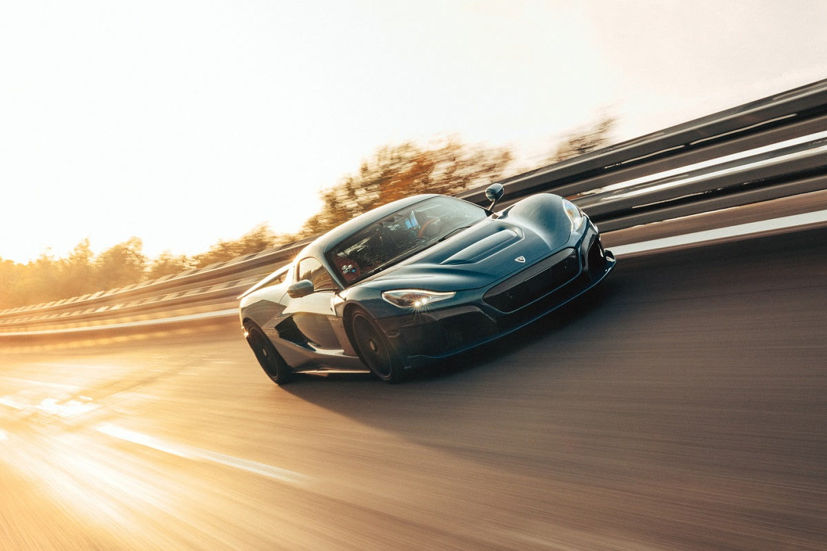 Νέο ρεκόρ ταχύτητας ηλεκτρικού αυτοκινήτου: 412 km/h από το Rimac ...