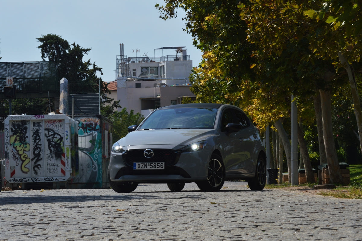 Δοκιμή του Mazda 2 Homura Aka 90ps | SPORT24