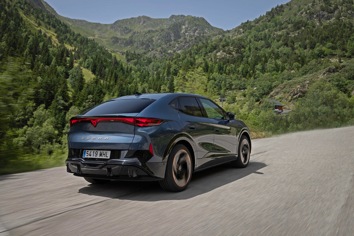 Το πρώτο SUV coupe της Cupra με τους 340 ίππους στο μέρος από το οποίο ...