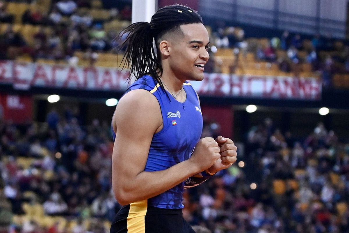 Πρωταθλητής κλειστού στίβου στο επί κοντώ ο Καραλής με την κορυφαία ...