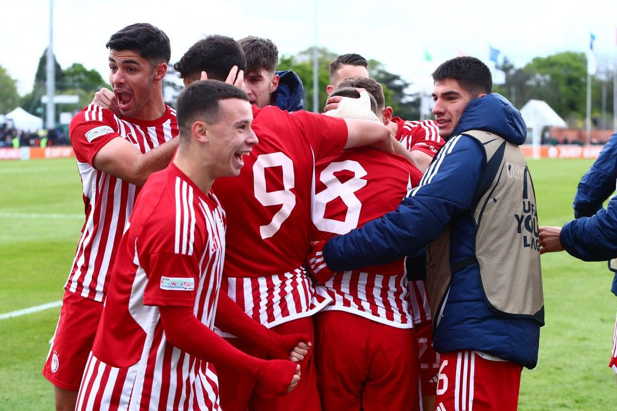 Το 1-0 του Ολυμπιακού με πέναλτι του Μουζακίτη