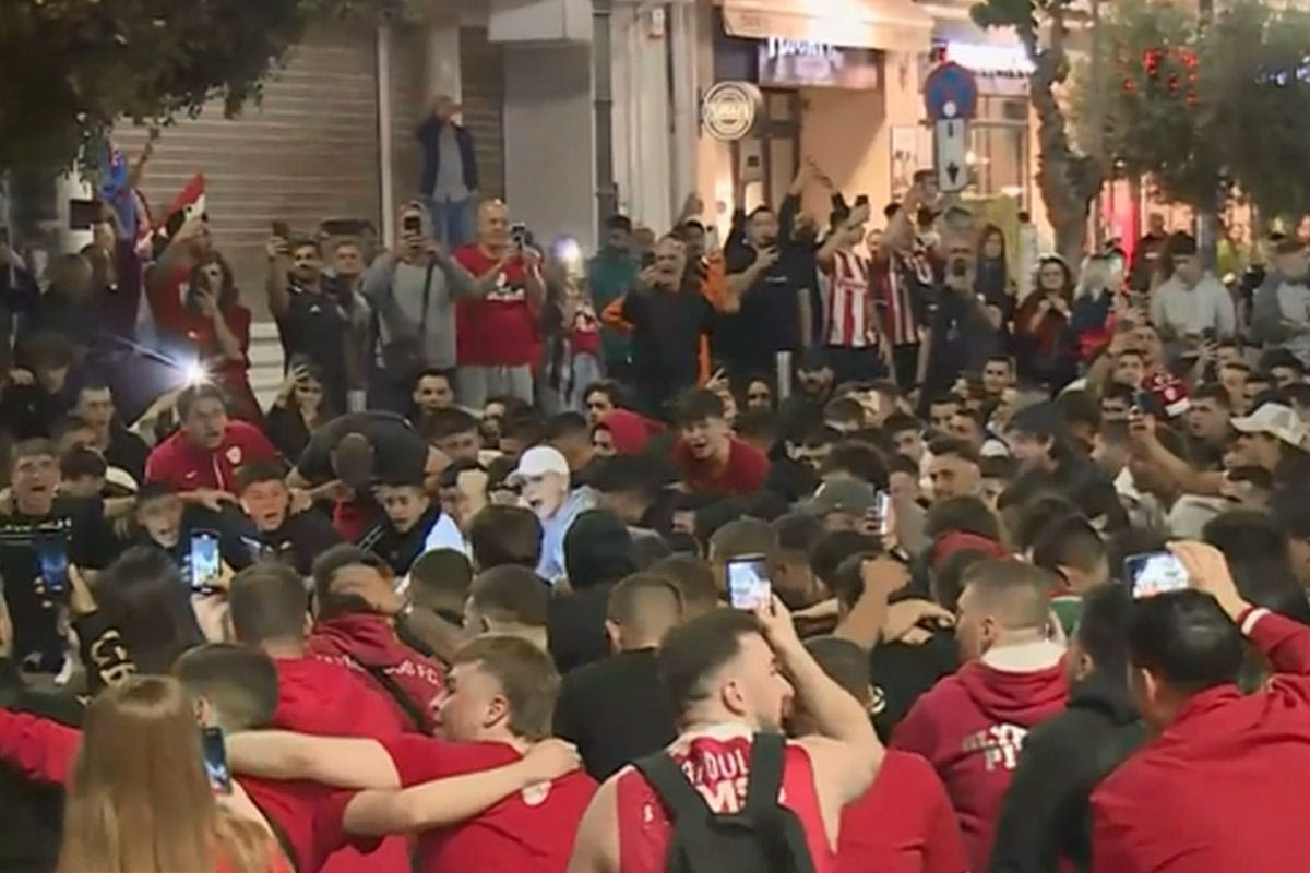 Χαμός στο Πασαλιμάνι για την πρόκριση | SPORT24