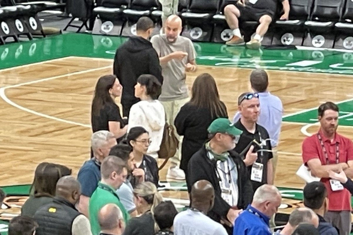 Ο Πεπ Γκουαρδιόλα συναντήθηκε με τον Τζο Μαζούλα μία μέρα πριν από την ...