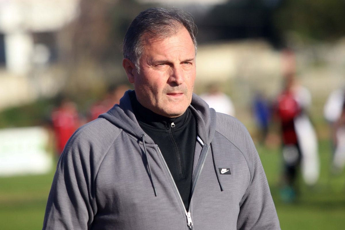 Τέλος ο Καλαϊτζίδης από την Παναχαϊκή χωρίς να καθίσει ούτε μια φορά ...