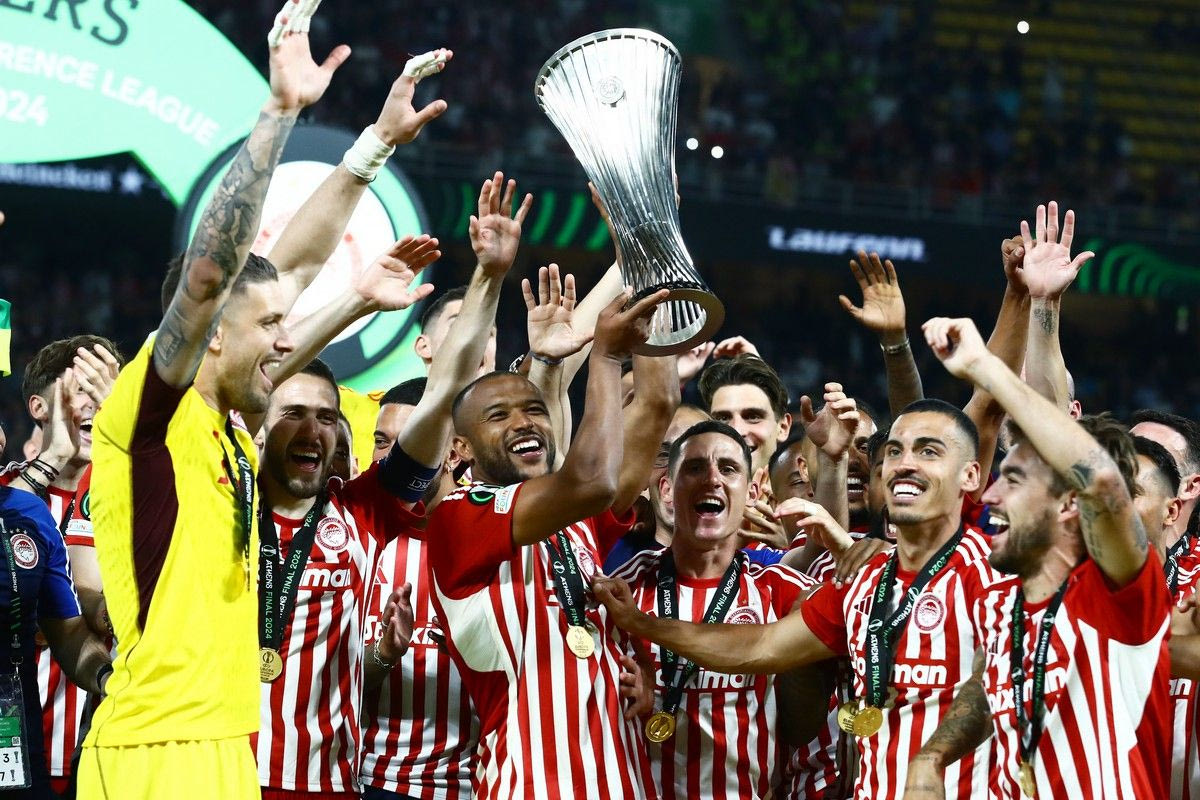 Η UEFA αποθέωσε τον Ολυμπιακό και τον εκτελεστή Ελ Κααμπί για τον άθλο ...