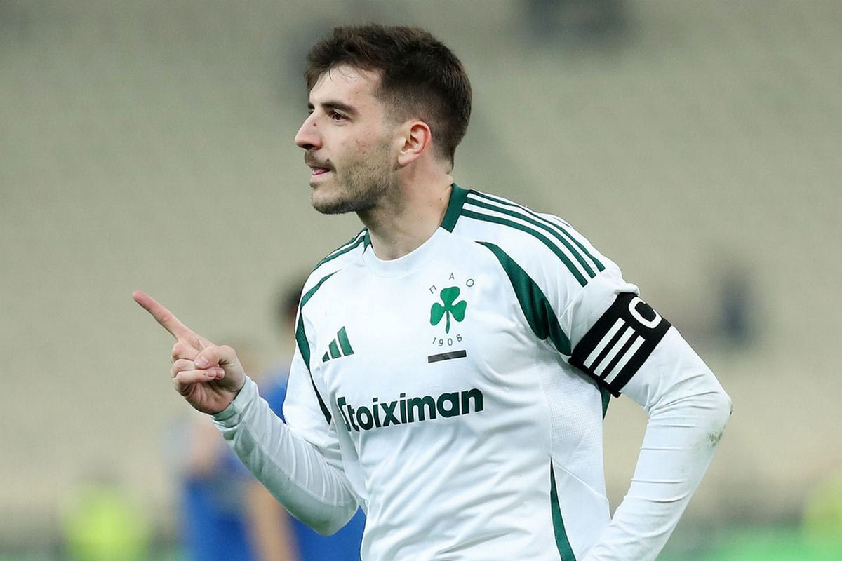 Το story του Φώτη Ιωαννίδη από τα γενέθλιά του με τη σύντροφο και τους συμπαίκτες του στον ...