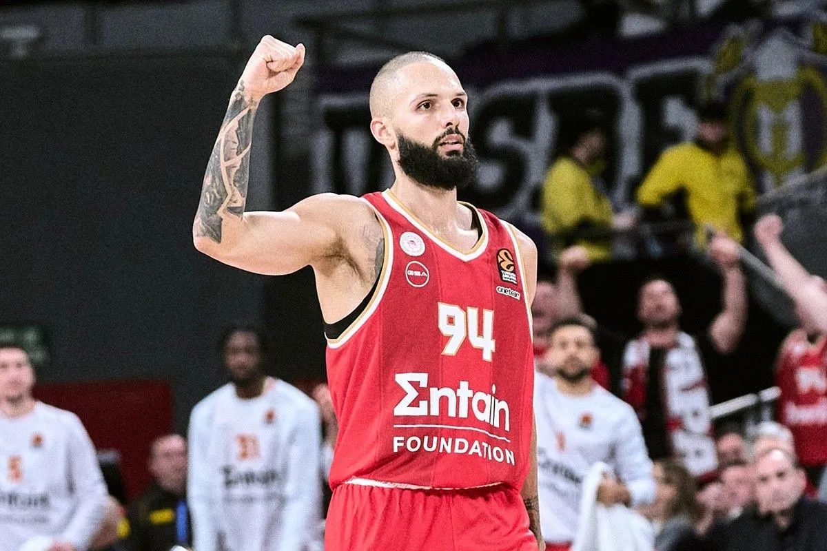 Οι 16 πόντοι του Φουρνιέ σε κατάσταση Pick and Roll, το +23 όταν συνυπήρχε με Βεζένκοβ, Βιλντόσα ...