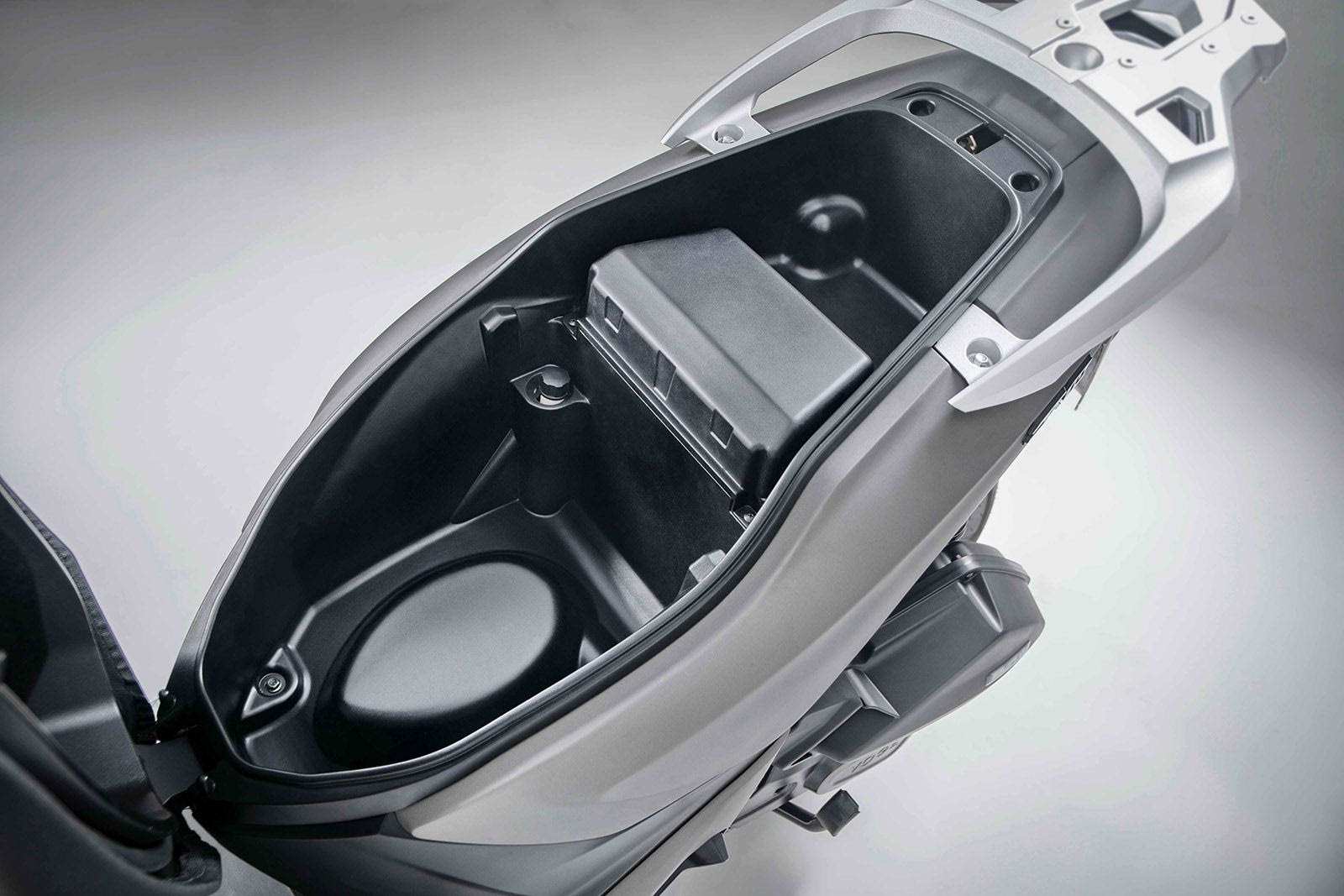 Voge SR16 ACC: Το scooter των 125 κ.εκ. που δίνει έμφαση στον εξοπλισμό -Δείτε την τιμή του