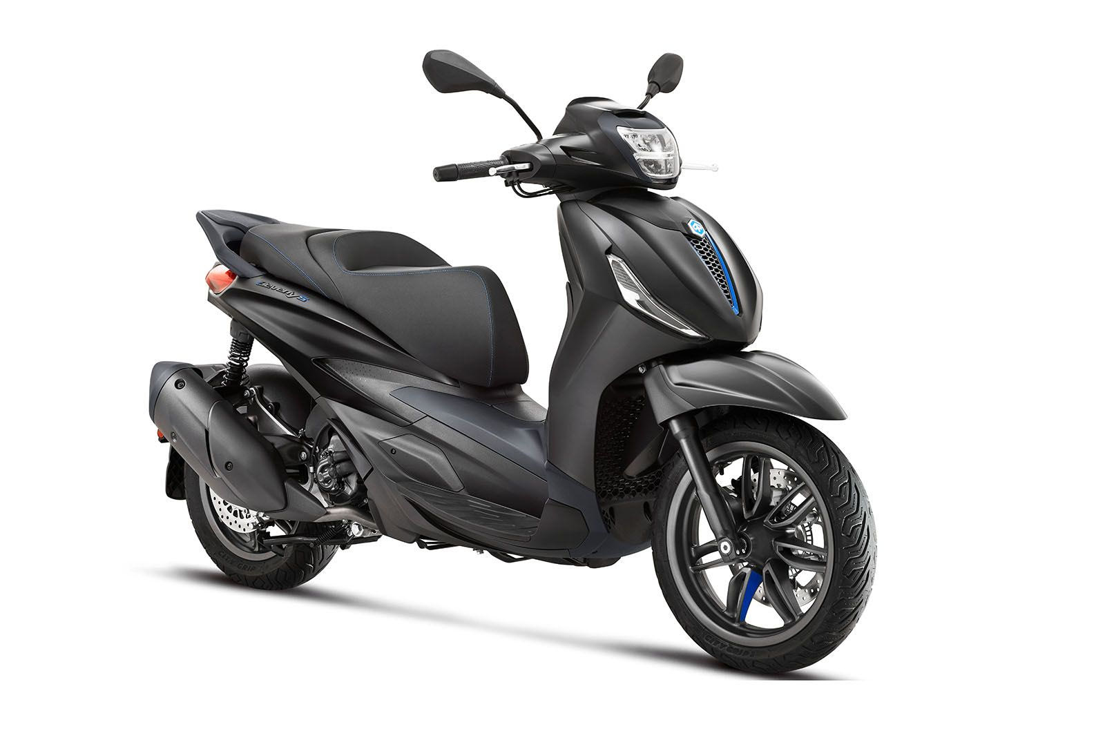 Νέες μειωμένες τιμές για τα σκούτερ μεγάλων τροχών της Piaggio