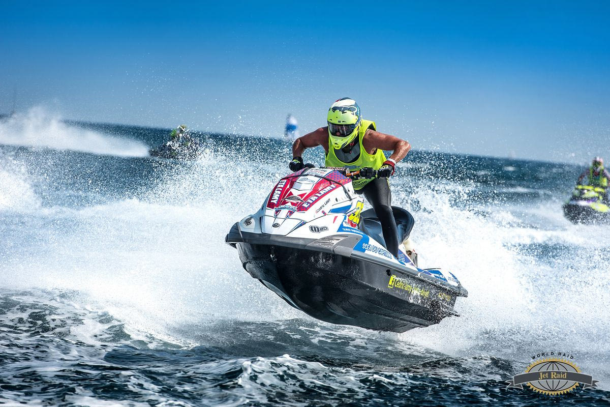 Ξεκίνησε με εντυπωσιακό θέαμα στην Αμφιλοχία το Jet Raid Greece 2025