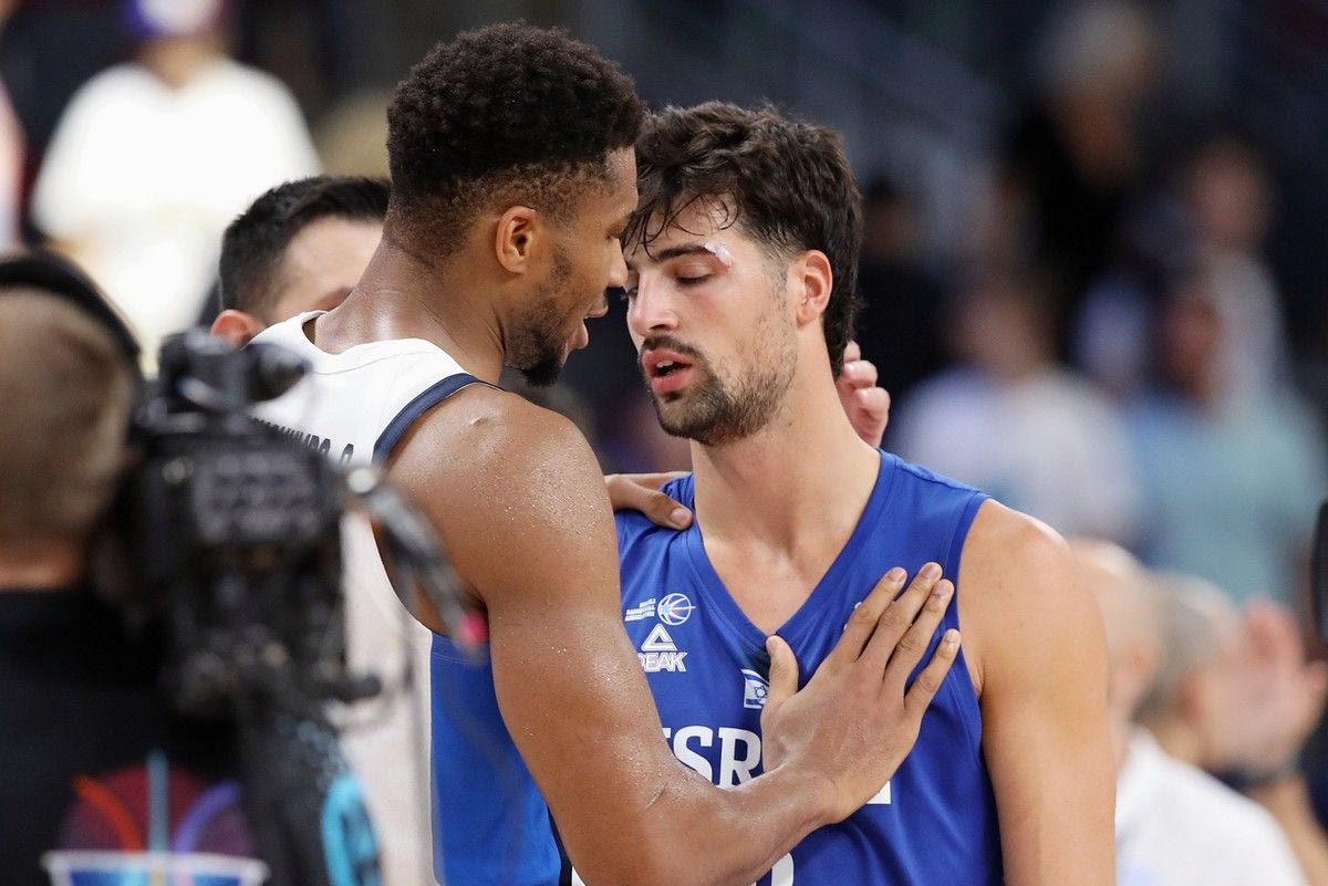 EuroBasket 2025: Η αγκαλιά Γιάννη - Άβντιγια και ο σεβασμός του ...