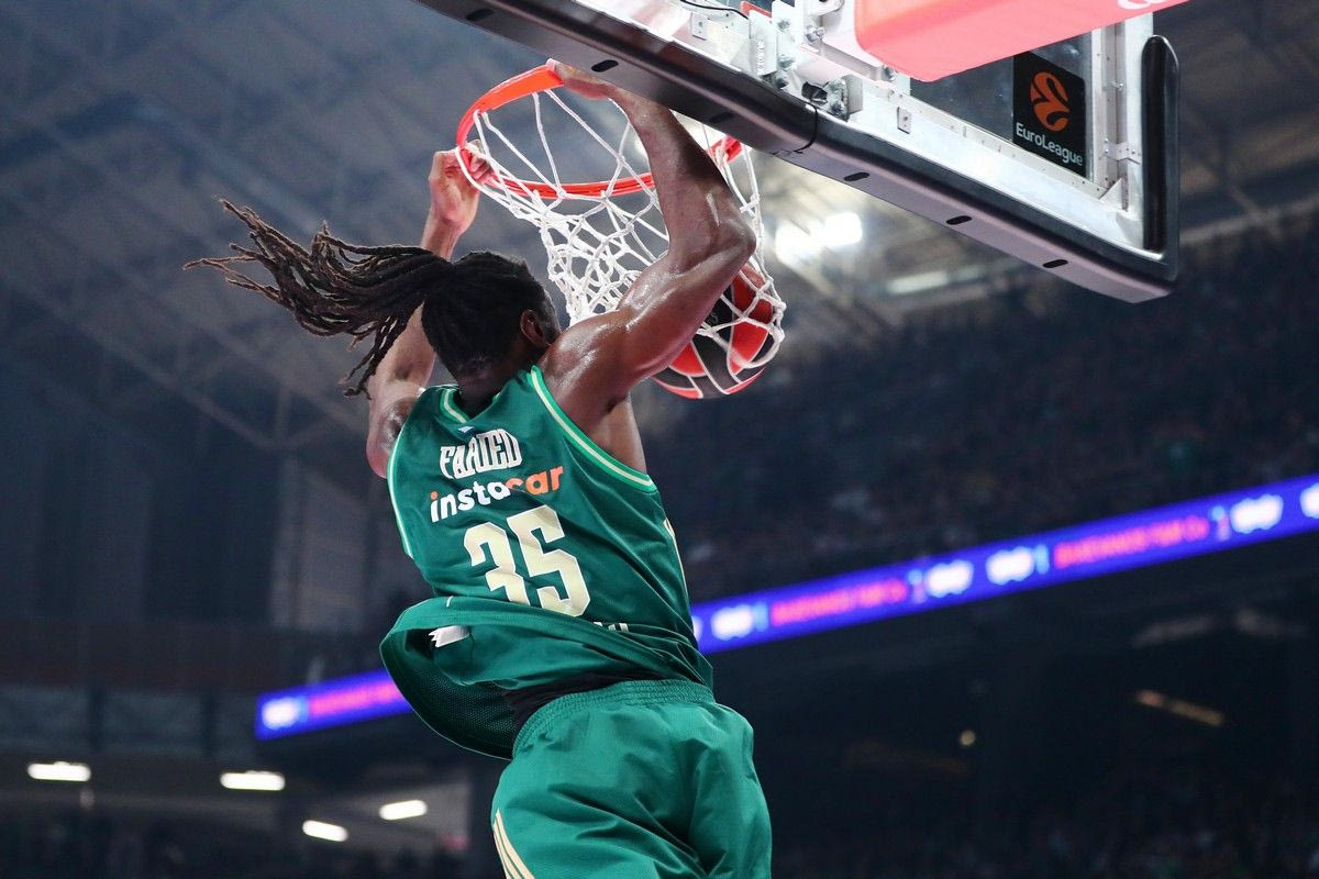 Παναθηναϊκός AKTOR - Παρτίζαν: Ο Φαρίντ είχε δύο alley oop καρφώματα ...