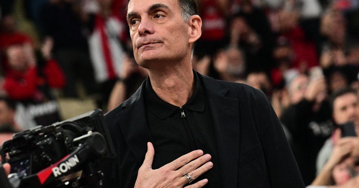 Ολυμπιακός - Βίρτους: Αποθεώθηκε ο Μπαρτζώκας κατά την είσοδό του